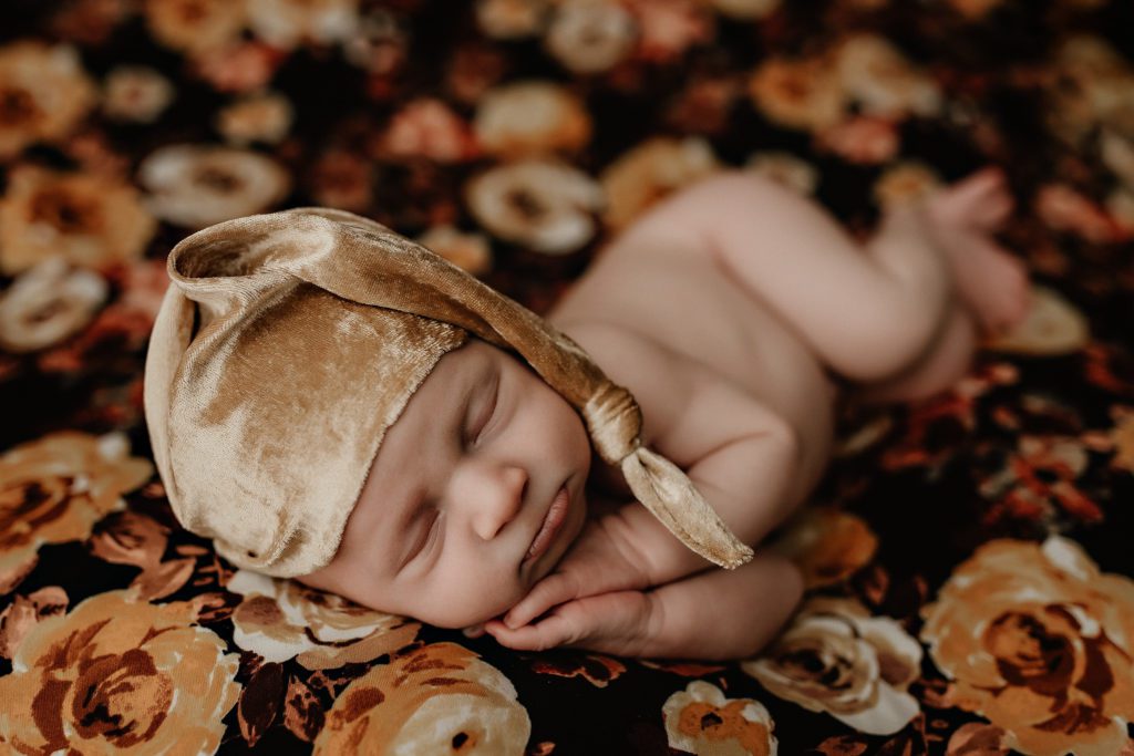 Reagan | Baltimore, MD Newborn Photographer - Winnie Bruce Photography
